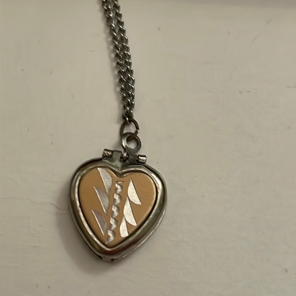 Jewelry | Vintage Heart Locket | Poshmark